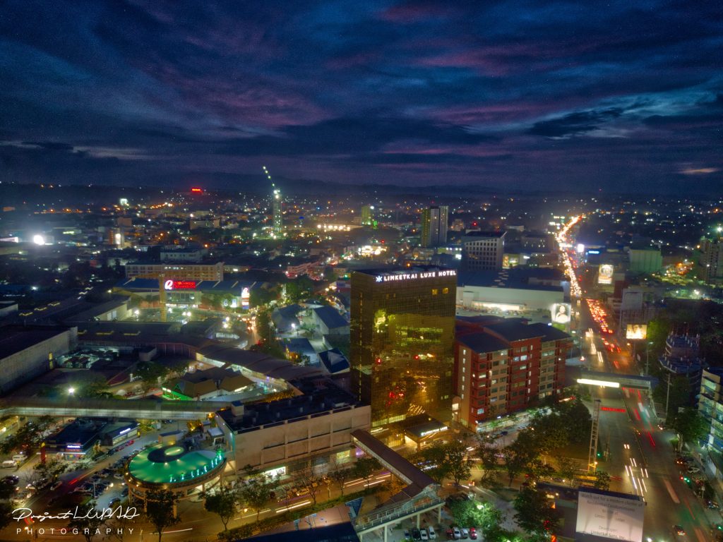 PHOTOS: Cagayan de Oro's Central Business District from Dusk to Dark
