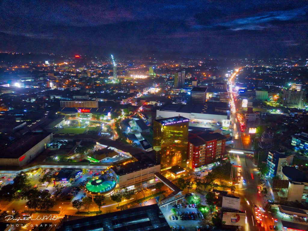 PHOTOS: Cagayan de Oro's Central Business District from Dusk to Dark