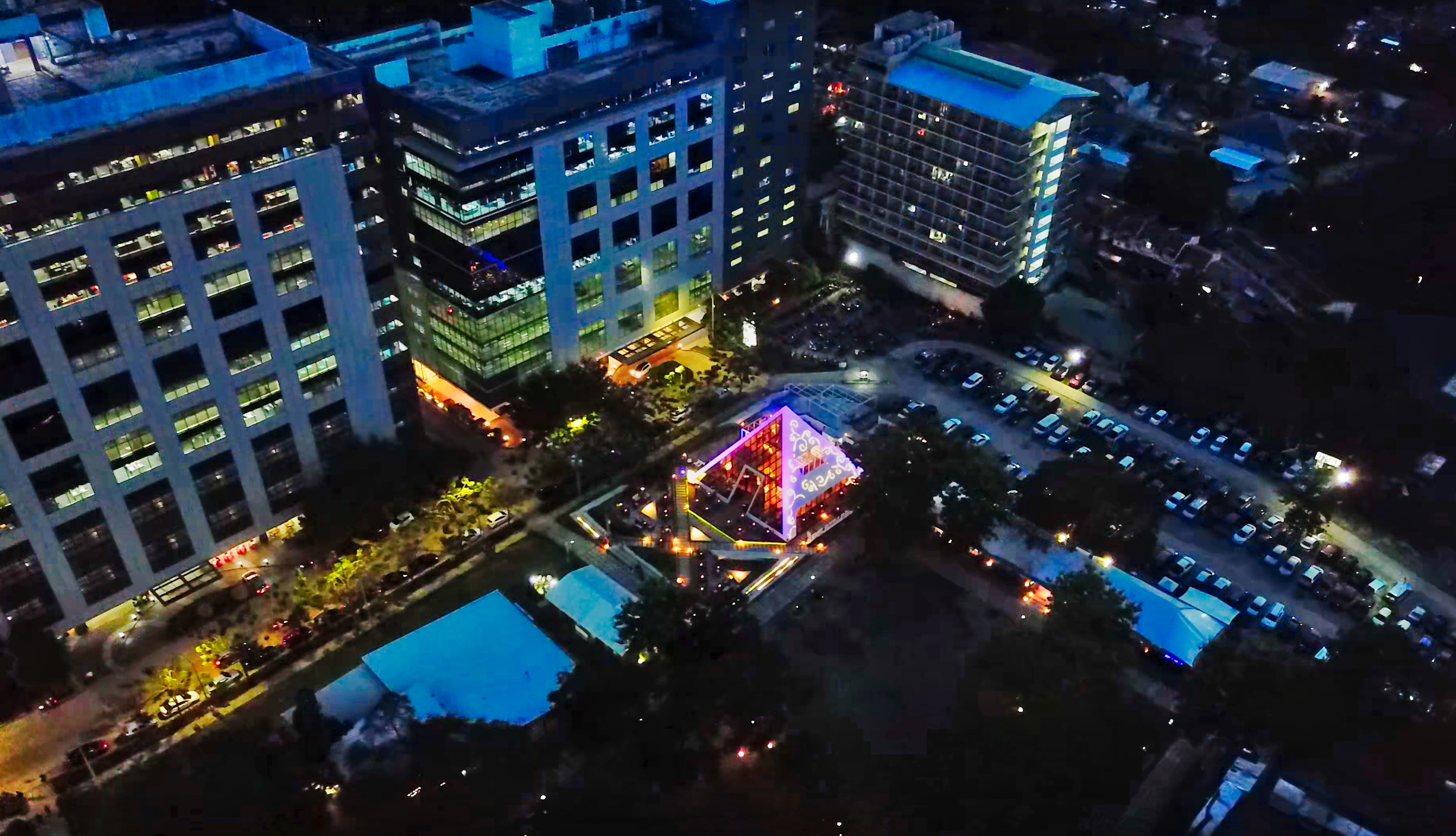 VIDEO: The Pyramid at Cebu IT Park Aerial View