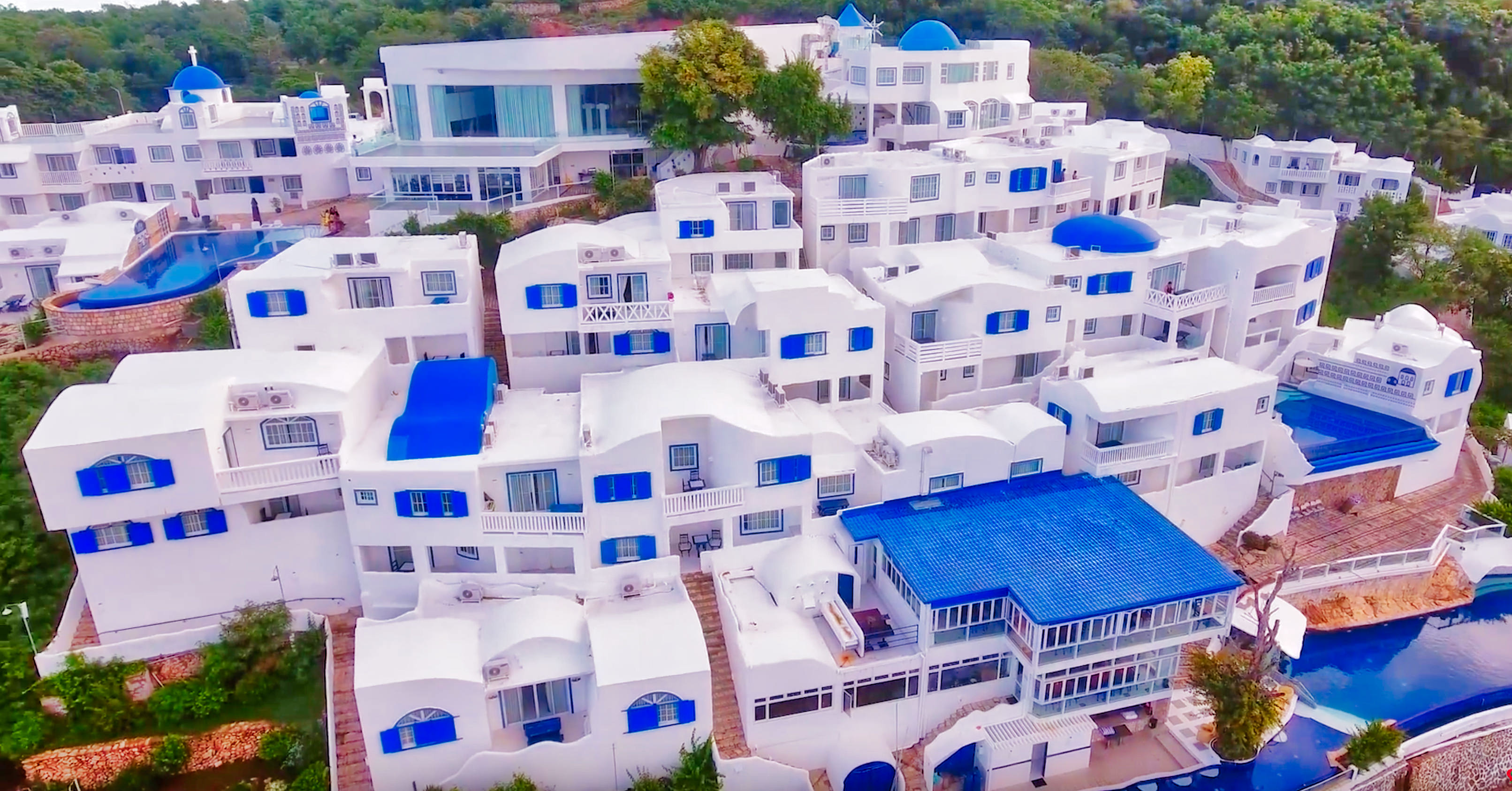 VIDEO: Experience Santorini Greece in the Philippines VIDEO: Experience Santorini Greece in the Philippines