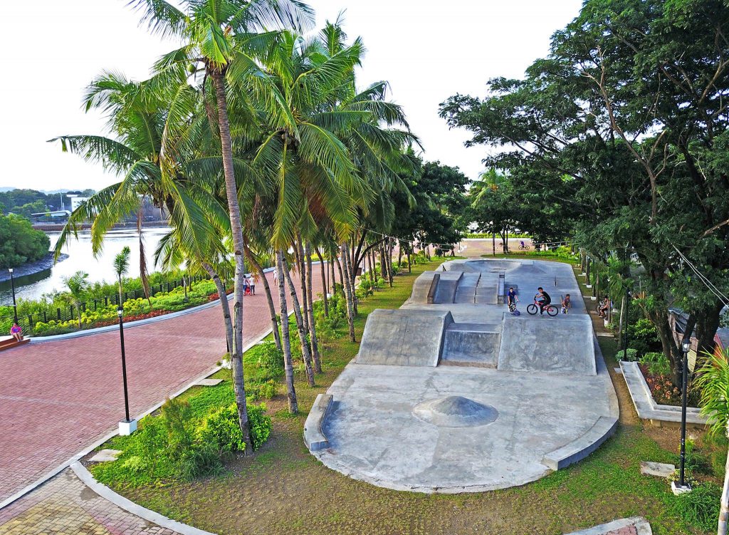 PHOTOS: Iloilo River Esplanade as of November 2018