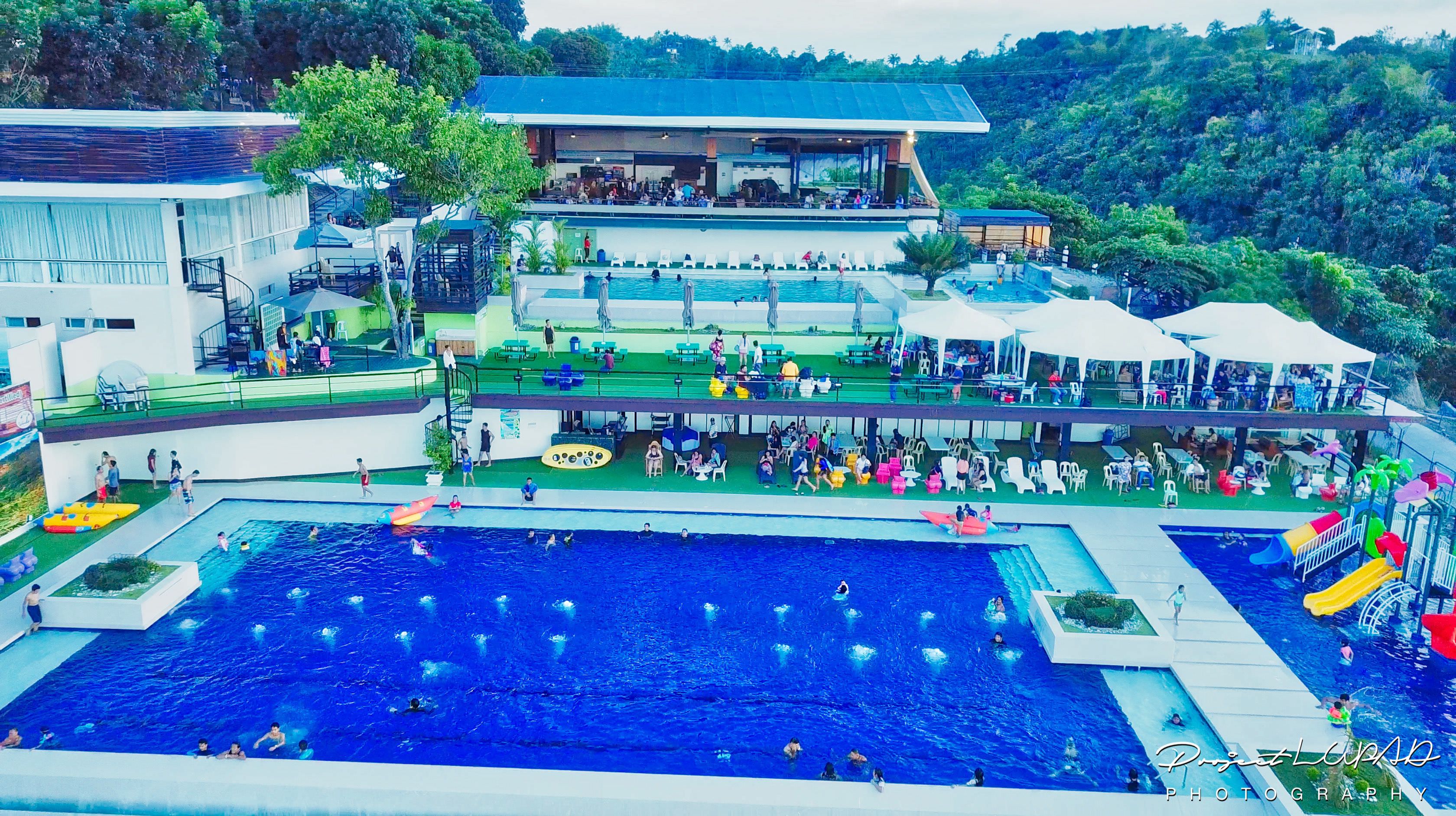 PHOTOS: Infinity Pools at Ultra Winds Mountain Resort