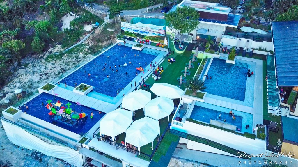 PHOTOS: Infinity Pools at Ultra Winds Mountain Resort