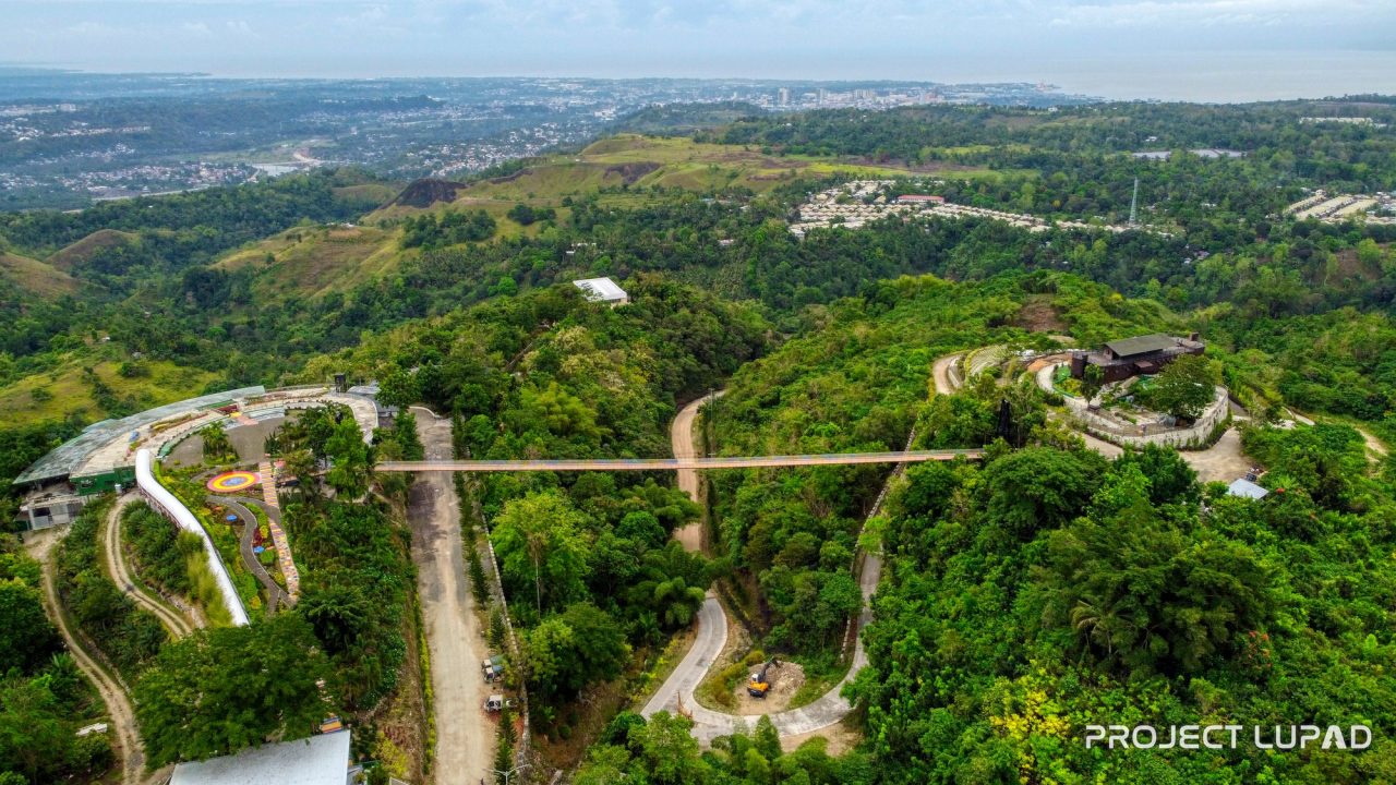 Skye Walk Hanging Bridge is Now Open at Amaya View in CDO