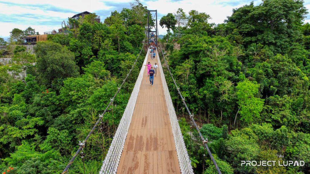 Skye Walk Hanging Bridge is Now Open at Amaya View in CDO