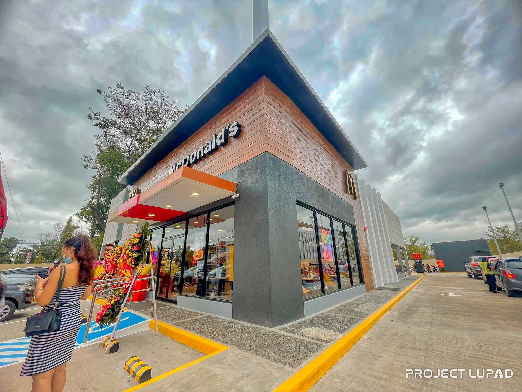 McDonald’s Uptown CDO Drive-Thru Grand Opening Promos McDonald’s Uptown CDO Drive-Thru Grand Opening Promos