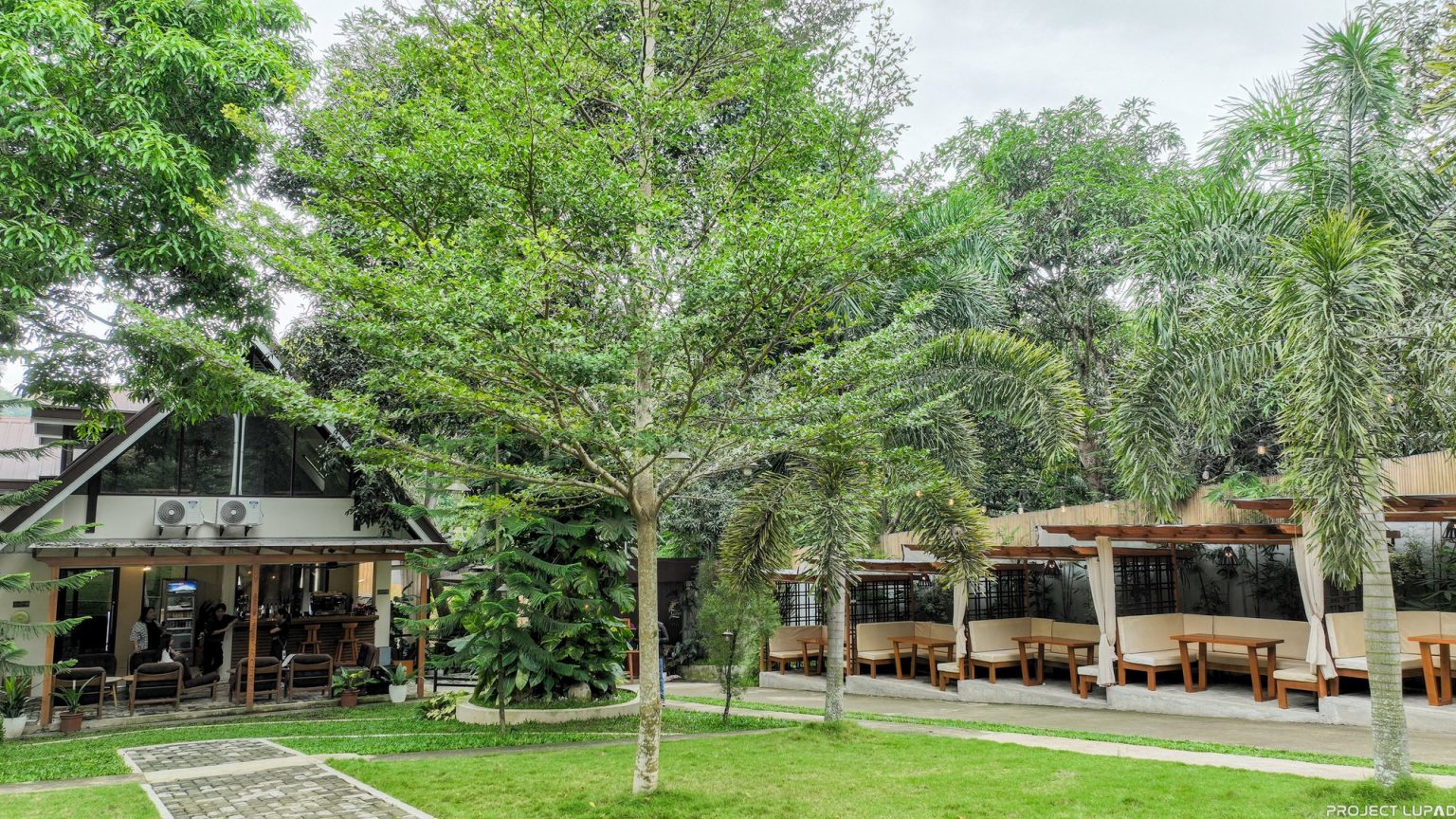 Relax and Unwind with Scenic View at Seriva Mountain Resort