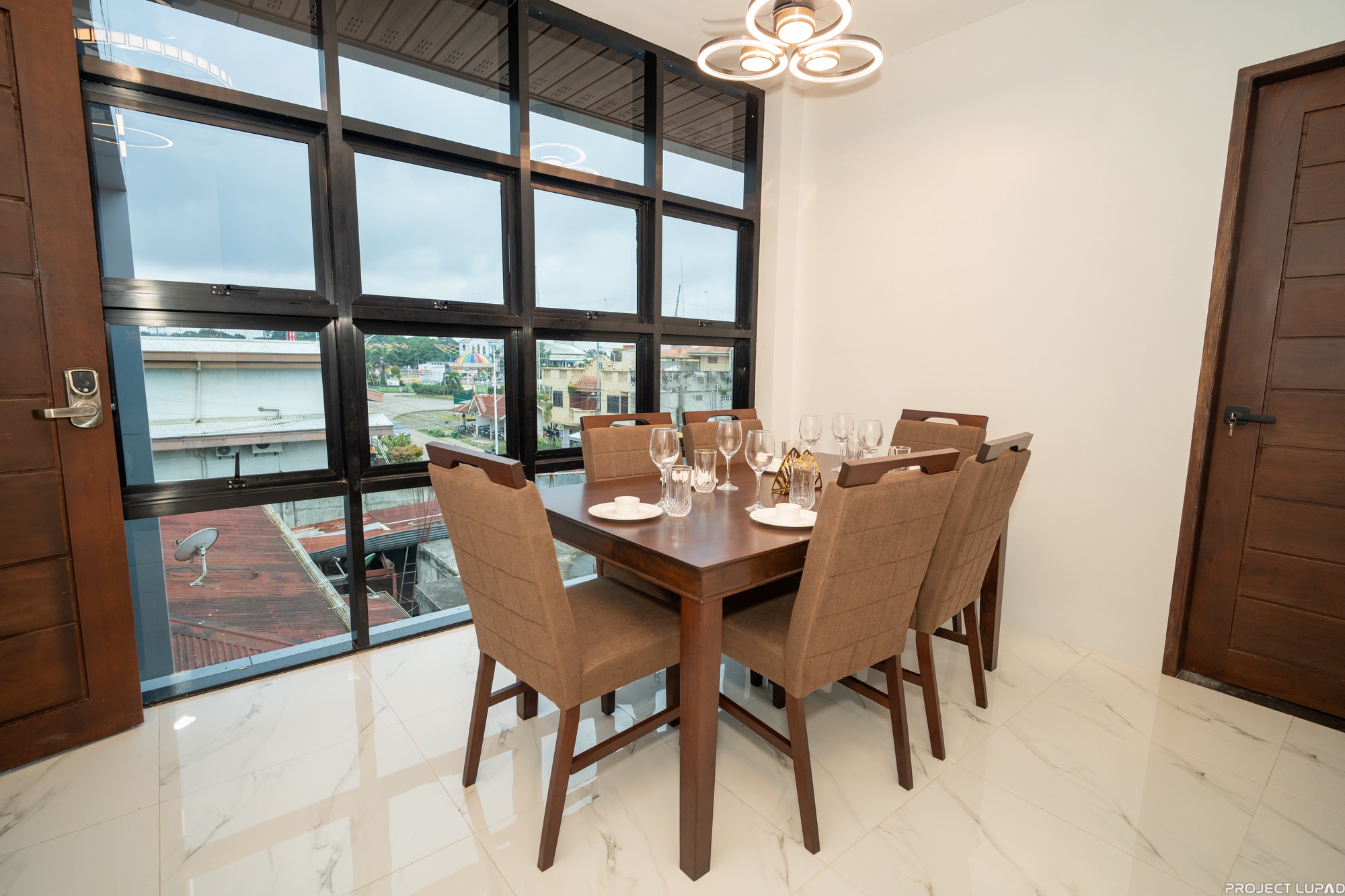 New KJS Grandè Inn Manolo Fortich: Rates, Rooms, and Location